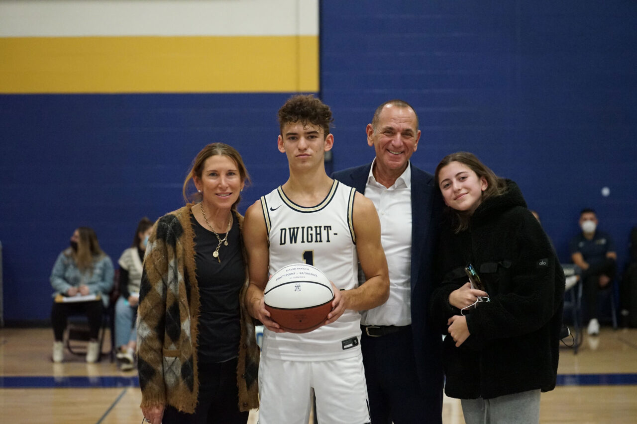 David Mager ’22 made D-E School basketball history… | D-E today