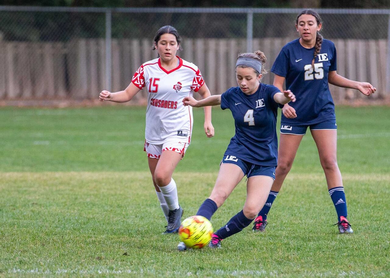 Girls Varsity Soccer | D-E today